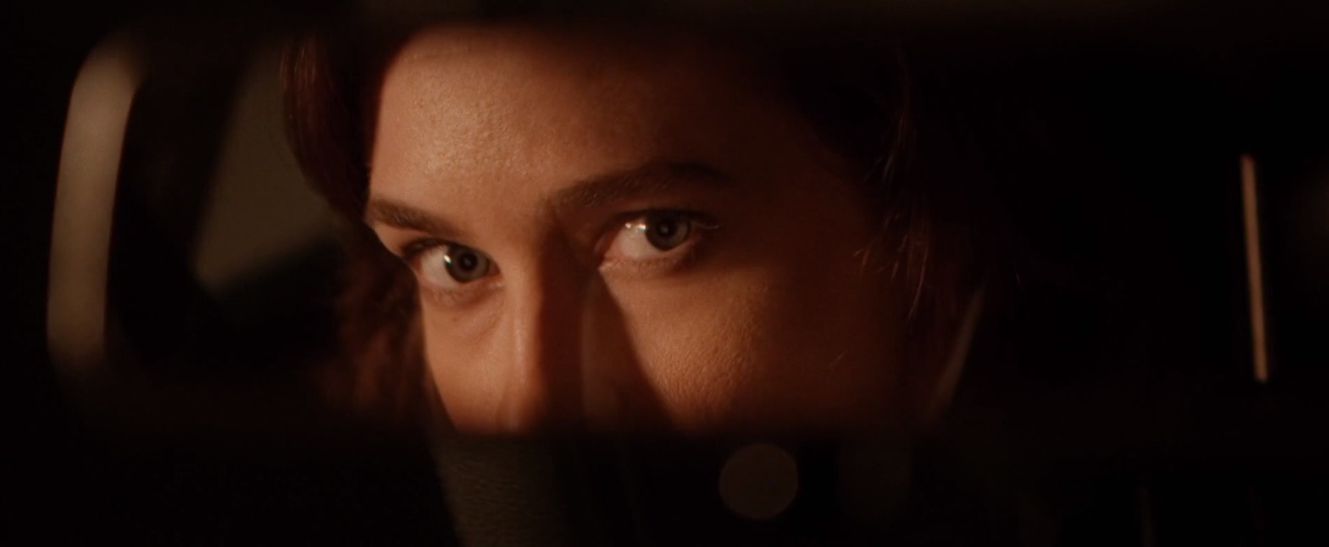 Fox Hunt Drive — таксистка, пассажир и опасности ночных дорог (трейлер)